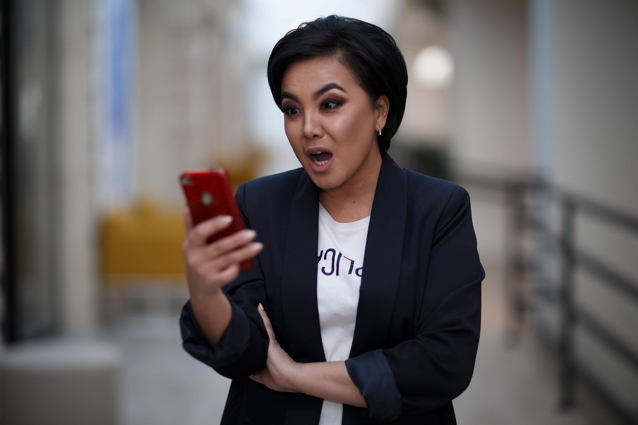 Why Getting One-Word Responses is Annoying - Armani Talks